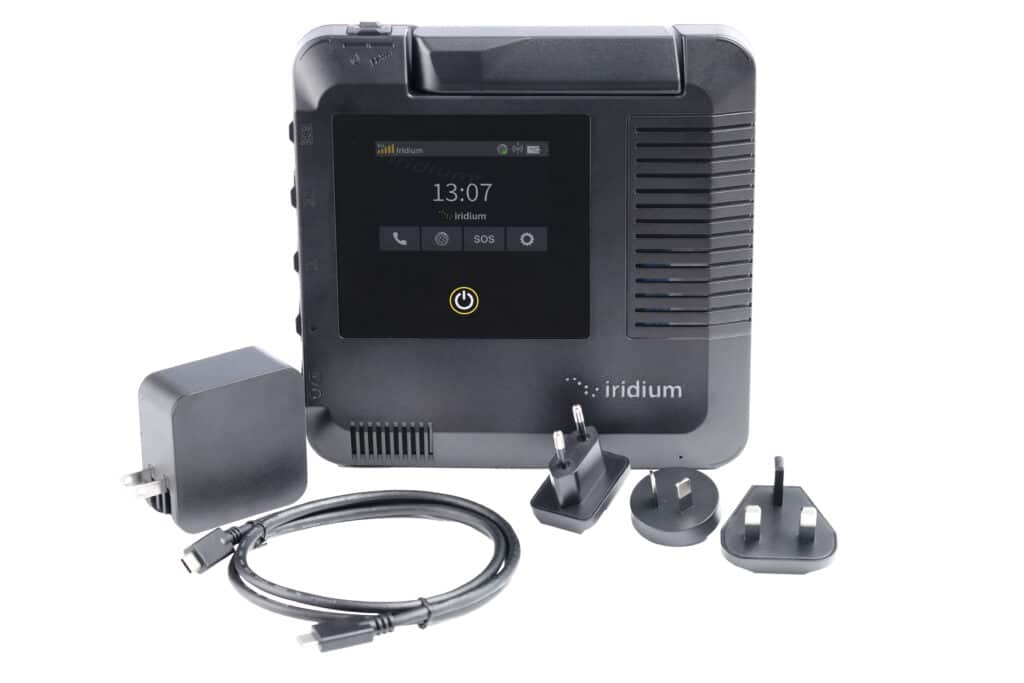 Iridium GO! exec Premium Dual Mode Antenna Kit